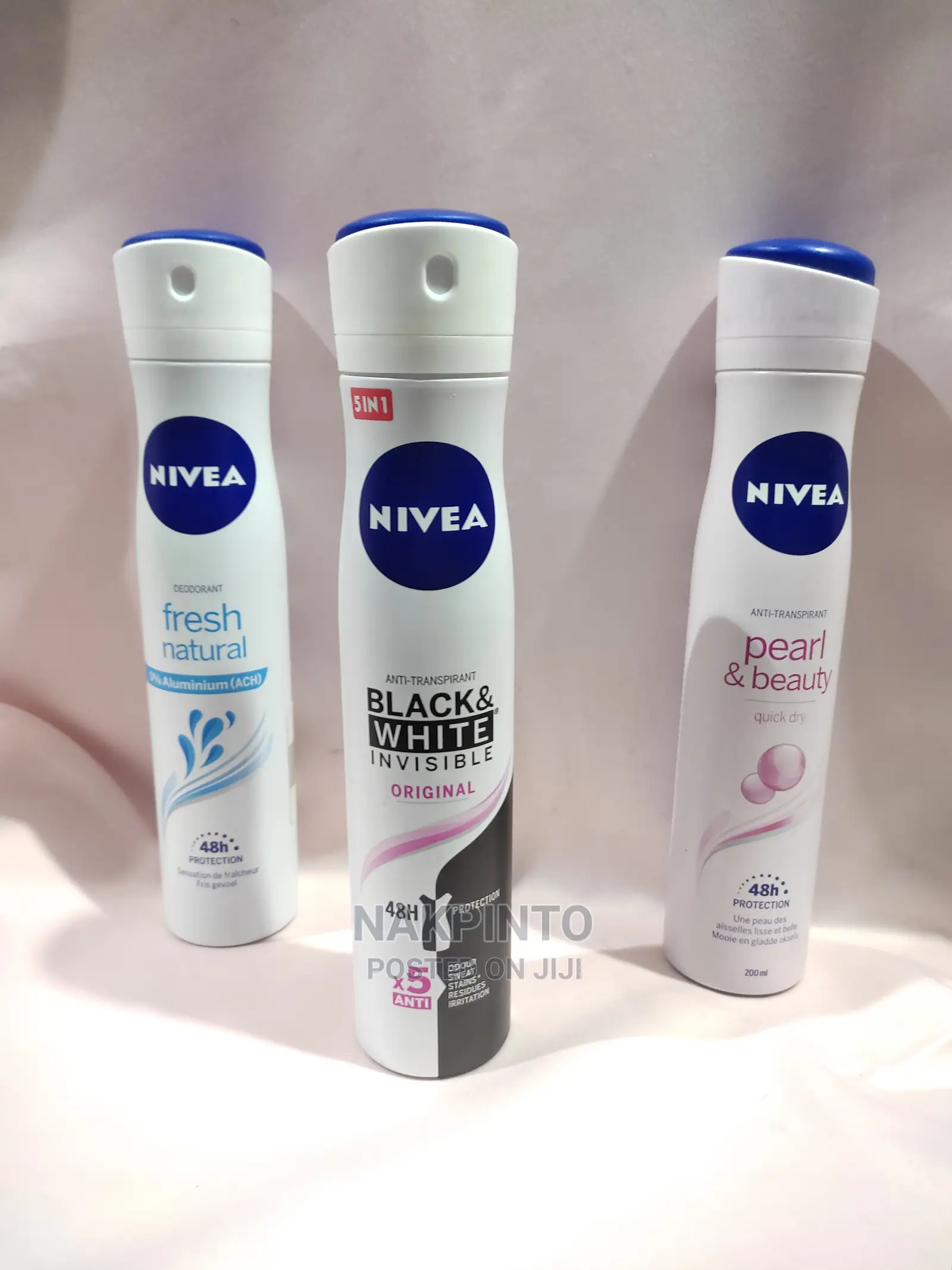 NIVEA Range of Deodorant Spray (All NIVEA Originals) in Circle - Bath ...