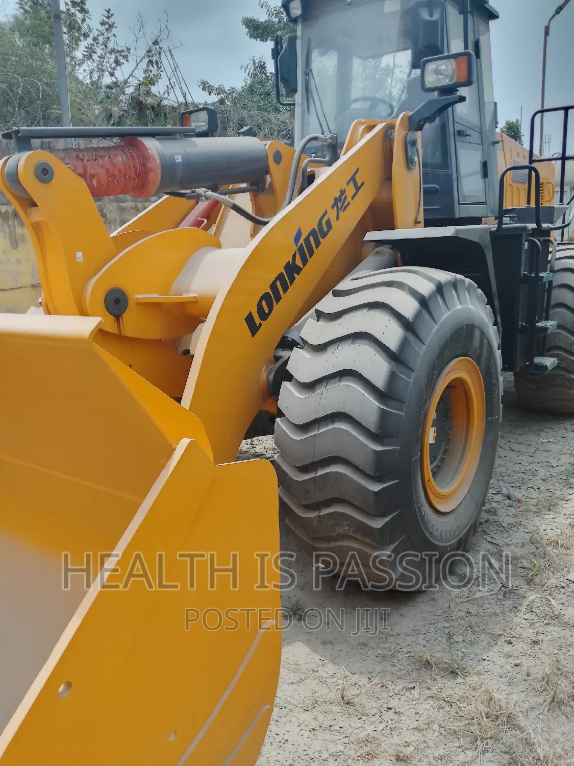 Brand New Lonking Loaders, 5ton/33 Bucket.For Sale in Accra ...